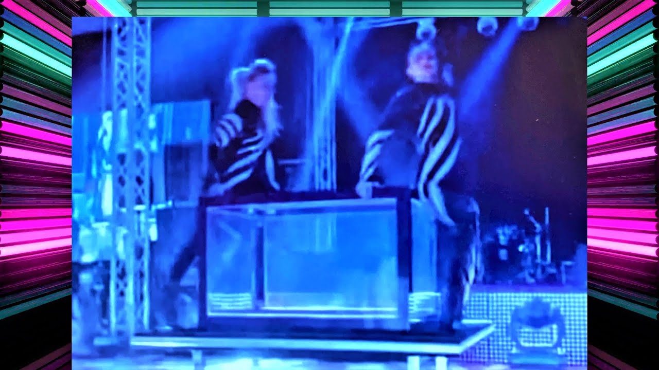 Showgirls, Swords & Wizards Magic & Illusion- Crystal Box Girls,Hans ...