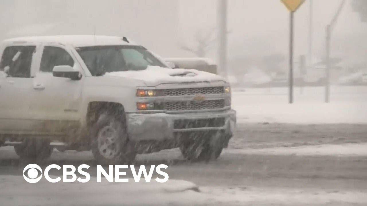 Winter storm brings heavy snow, freezing rain to southern U.S. - YouTube