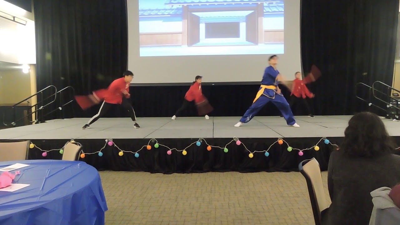 Kung Fu Fan Dance (Fighting Gym) - YouTube