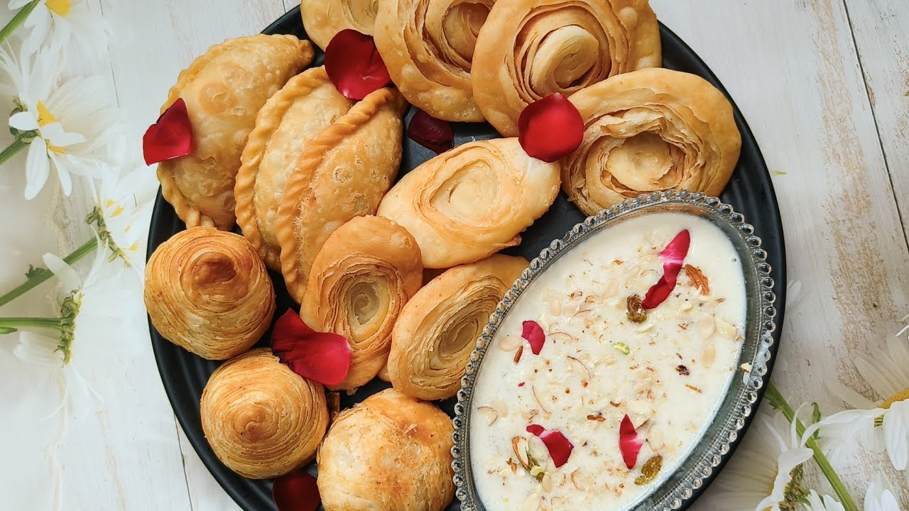Eid ul Milad 4 types of Puri | Kheer Puri Recipe | Different Puri ...