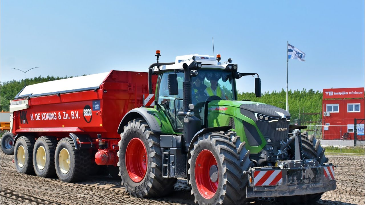 Met de trekker op de zandbaan van de TKD in Almere - YouTube