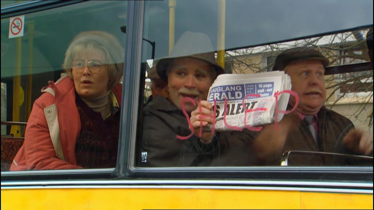 Dial-A-Bus | Still Game | Series 4 Episode 3 - YouTube
