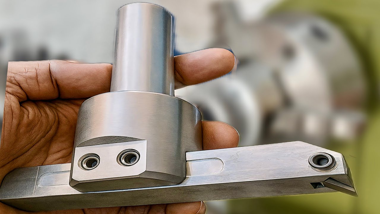 A complete guide to making a tool that is essential for every lathe ...