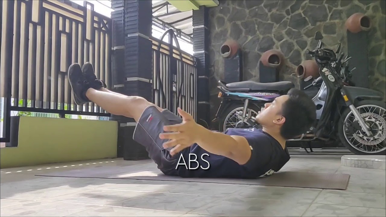 GERAKAN MELATIH OTOT PERUT (ABS) DI RUMAH. SO EASY - YouTube