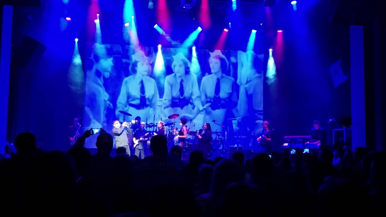 Lt. Dan Band excerpt #1 - YouTube