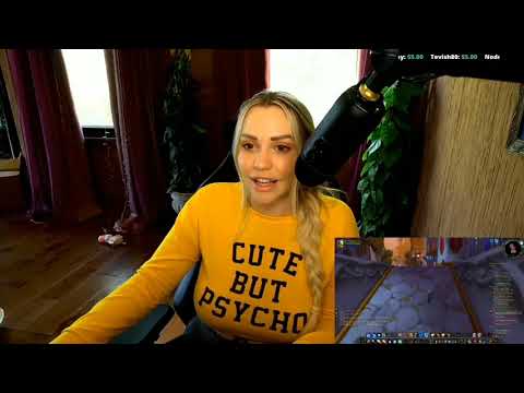 Mia Malkova used vibrator durning LIVE STREAM