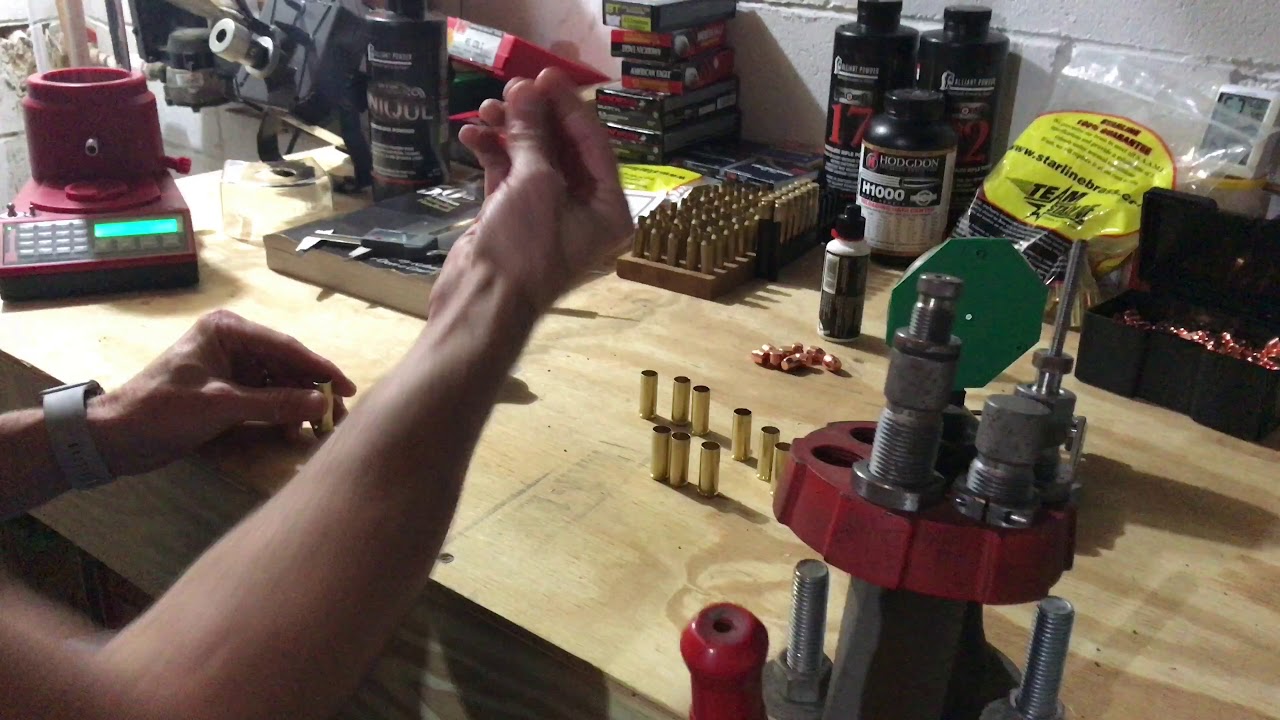Reloading 45 colt (long colt) - YouTube