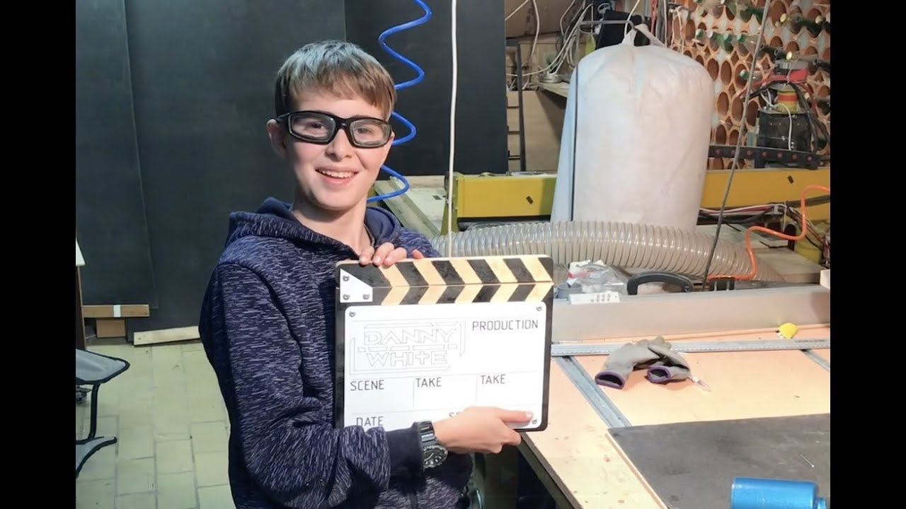 How to make a custom clapper board DIY - YouTube