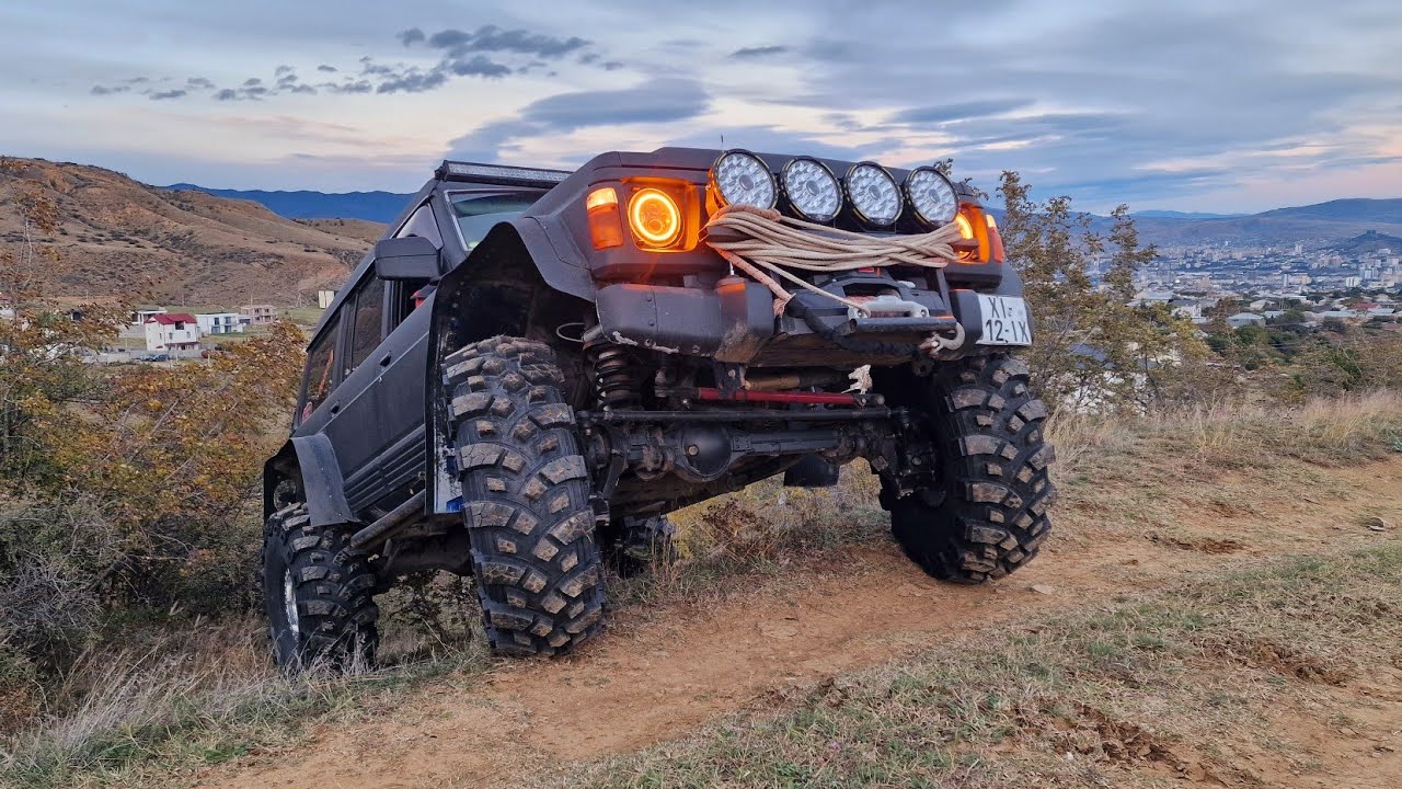 Genius Ogro R15 42inch - YouTube