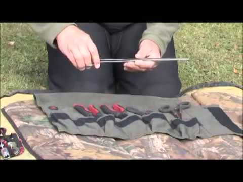 How to unhook a pike quickly and efficiently - YouTube