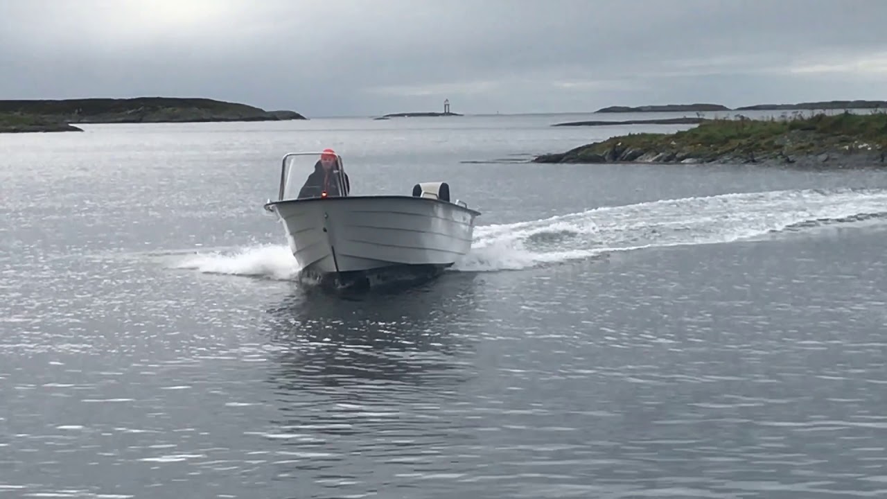 West 590 PRO m/Honda 50 hk - YouTube