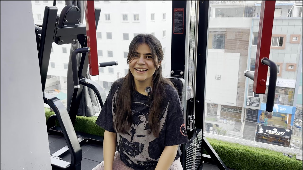 Gym Vlog #2 - Chest Me Dekh Rahe Ho Kitni Energy Hai! - YouTube