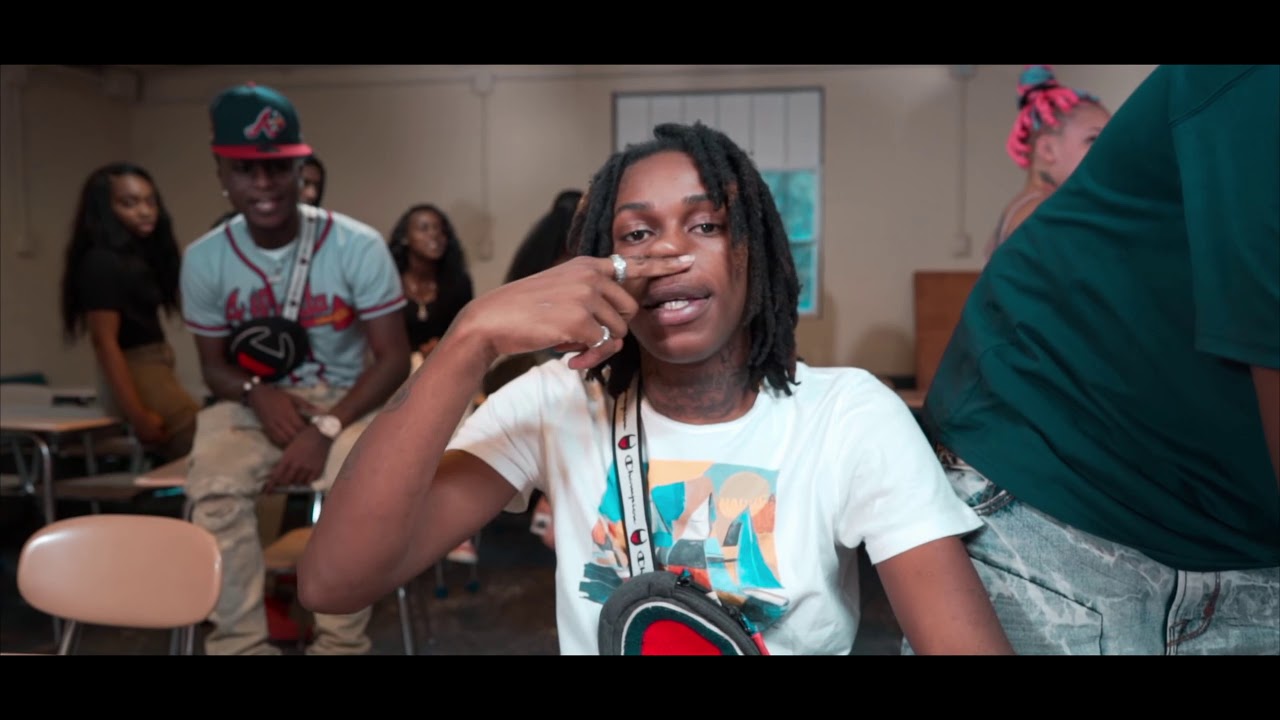448 Blitz - Itchin (Official Music Video) - YouTube