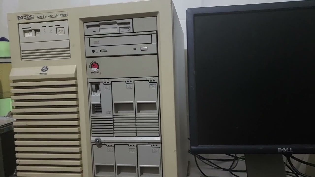 Vintage DUAL Pentium 166mhz HP Netserver Bootup but without any bread ...