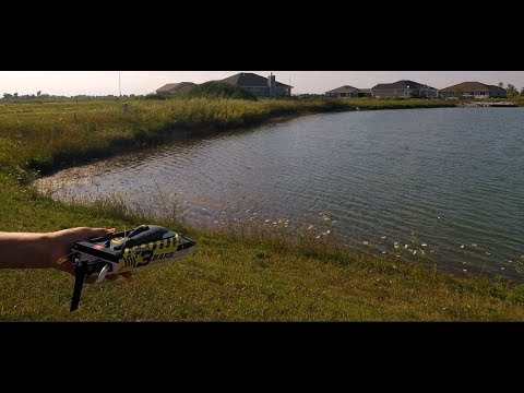 Atomik Barbwire 3 Self Righting RC Boat Zippy 3s 2200 Lipo - YouTube