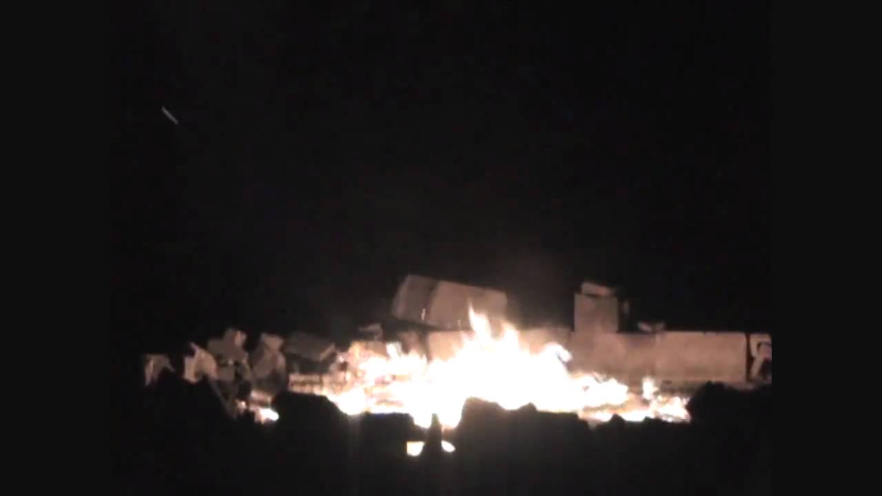 EXPLODING CANNED FOOD... MUST SEE!!!.avi - YouTube