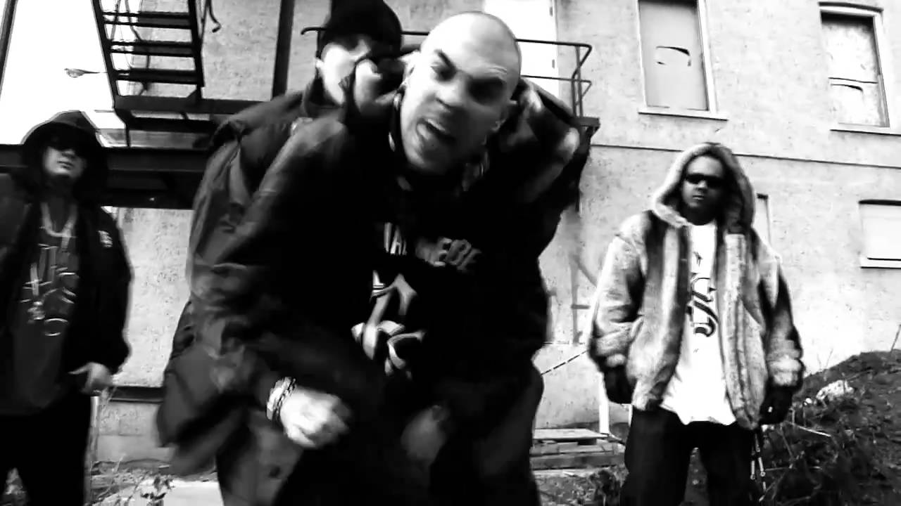 Fiyah Squad Flame Division ft Bizarre- "We Bizarre" - YouTube