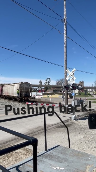 Ns yard job pushes back to build its train! 4-7-24 - YouTube