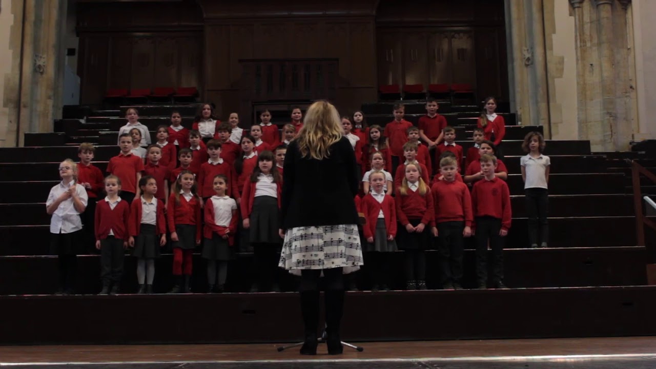 Tunstead Primary KS2 Choir - YouTube