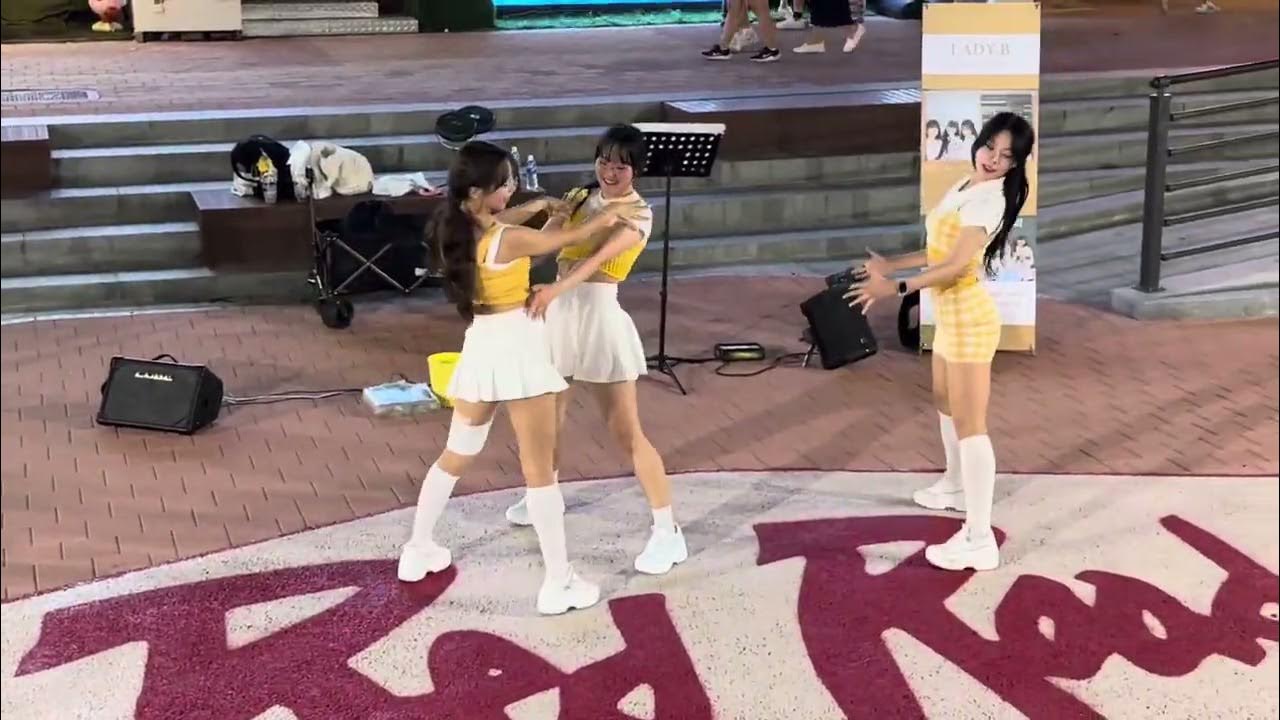 HONGDAE K-POP BUSKING - [Kiss of Life] Sticky (7) - YouTube