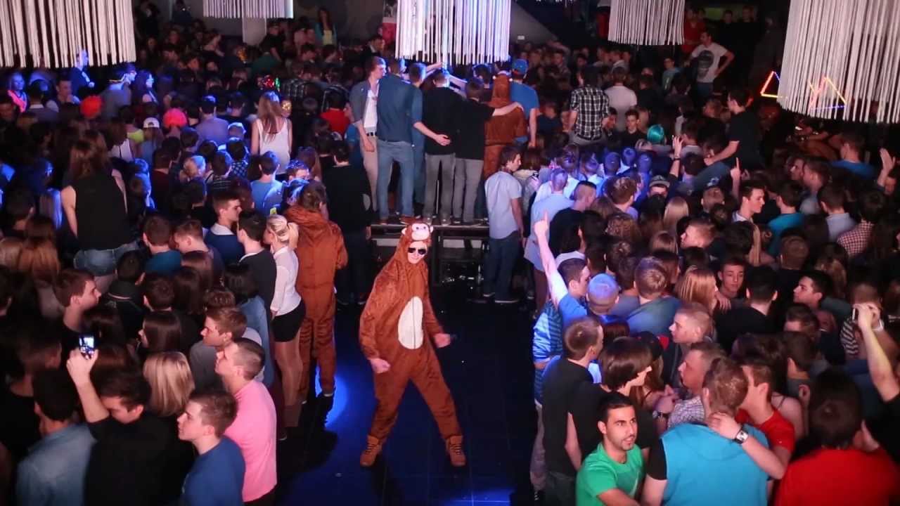Do the Harlem Shake (classic edit) College Club @ Disco Puls - YouTube