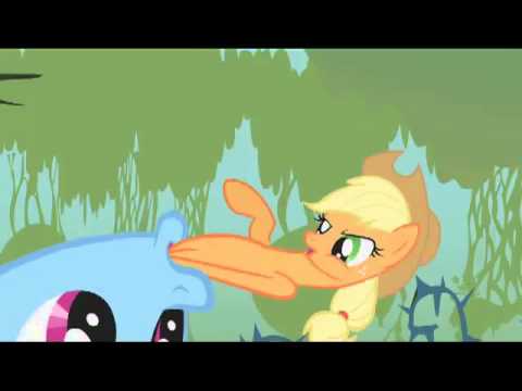 Rainbow Dash eats (out) Applejack