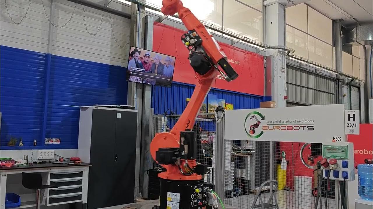 Industrial robot KUKA KR22 with KRC5 controller at Eurobots - YouTube