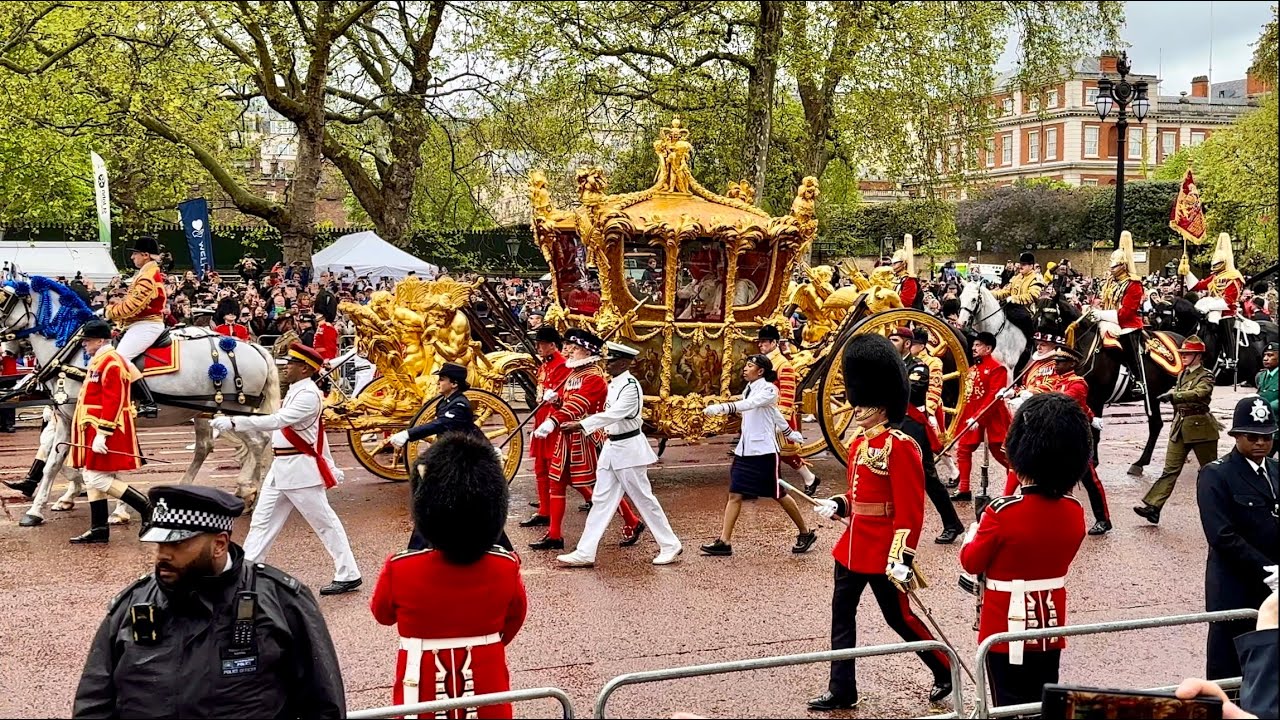 FULL Coronation procession of King Charles III - The Mall, London ...