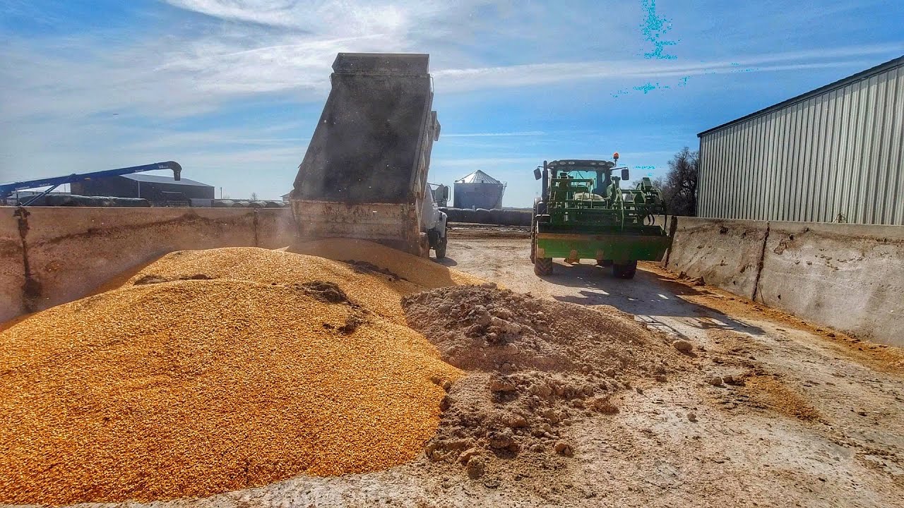 Farming In The Dakotas - YouTube