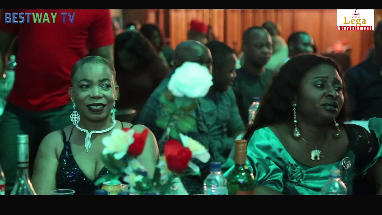 GORDONS COMEDY PERFORMANCE LIVE IN LONDON - YouTube