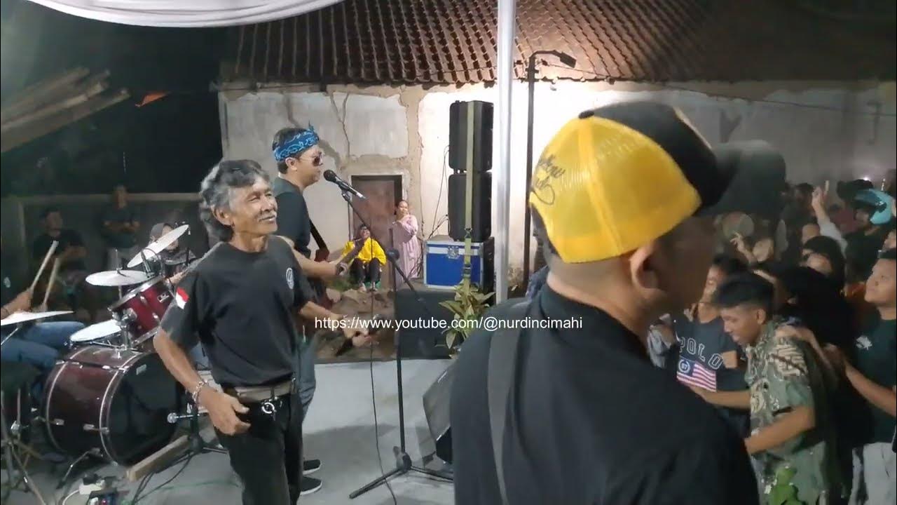 Yang Penting Happy (Suka Suka Joget di Pinggir Jalan) - LG Plus - YouTube