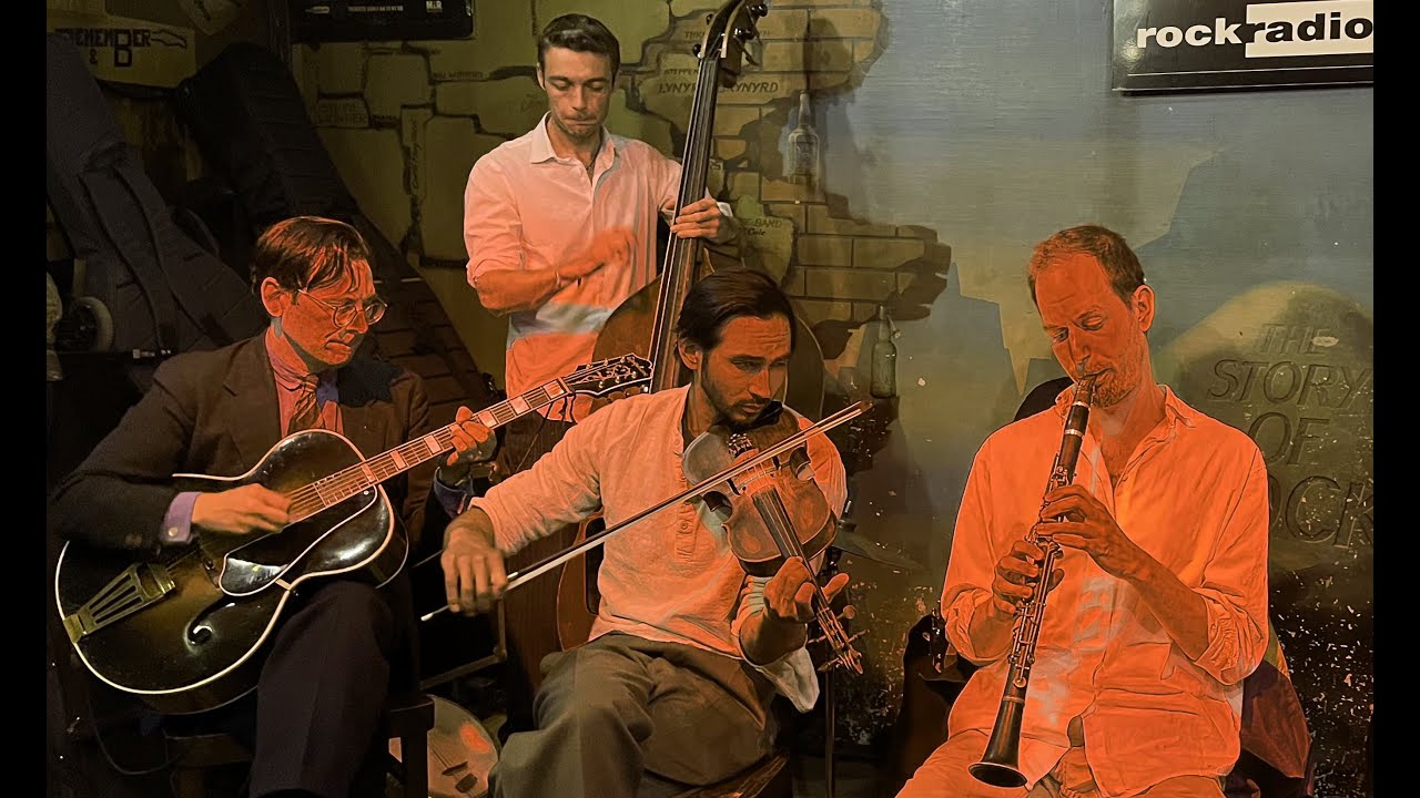 At a Georgia Camp Meeting. The Roamer Street Rag Band - YouTube