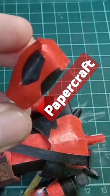 Deadpool papercraft - YouTube