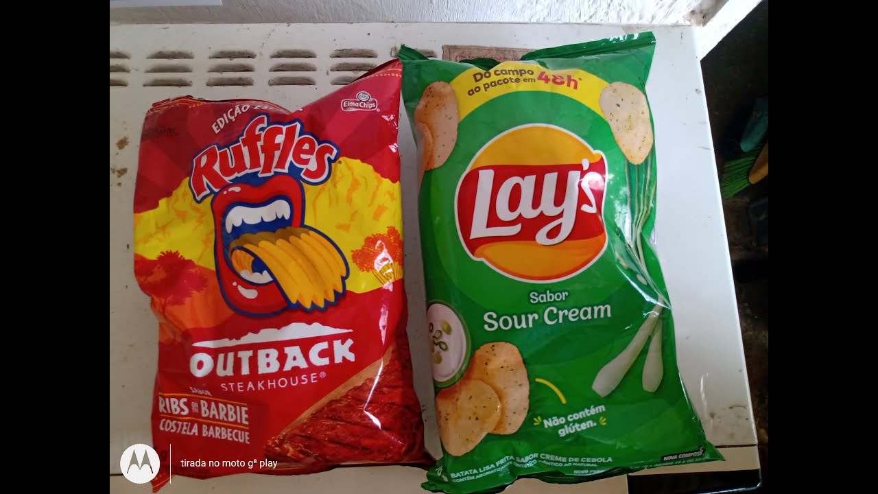 Provando o "ruffles , outback e lay's sabor sour cream" - YouTube