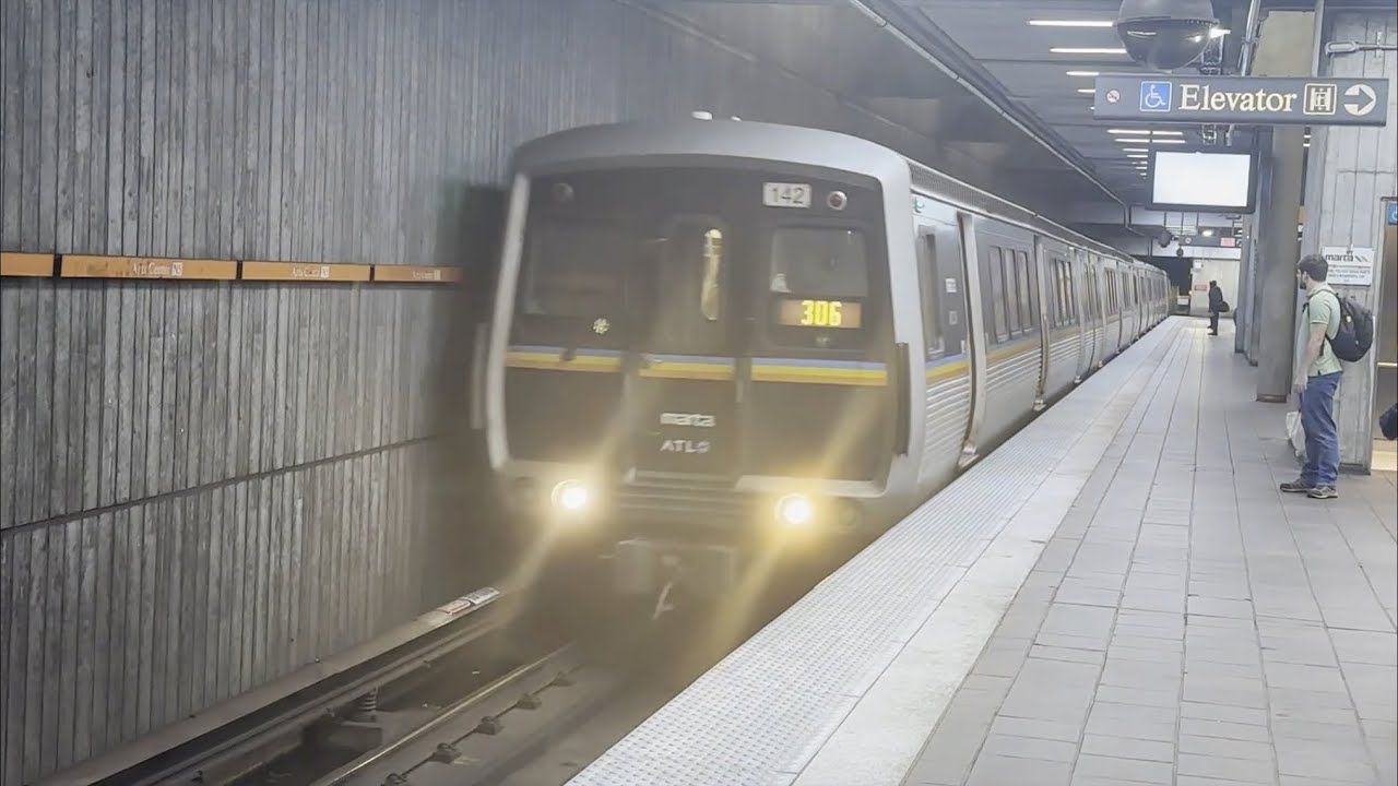 How to ride MARTA - YouTube