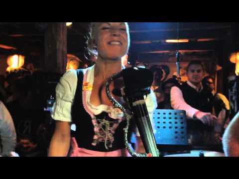 DANIELA G ★ OKTOBERFEST ★ KÄFER-ZELT.MUC.GER - YouTube
