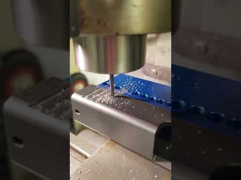 Milling front serrations glock slide - YouTube