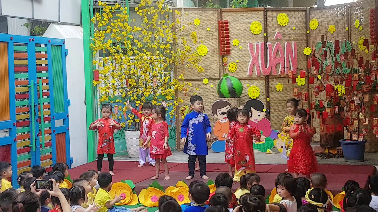 xuc xac xuc xe - YouTube