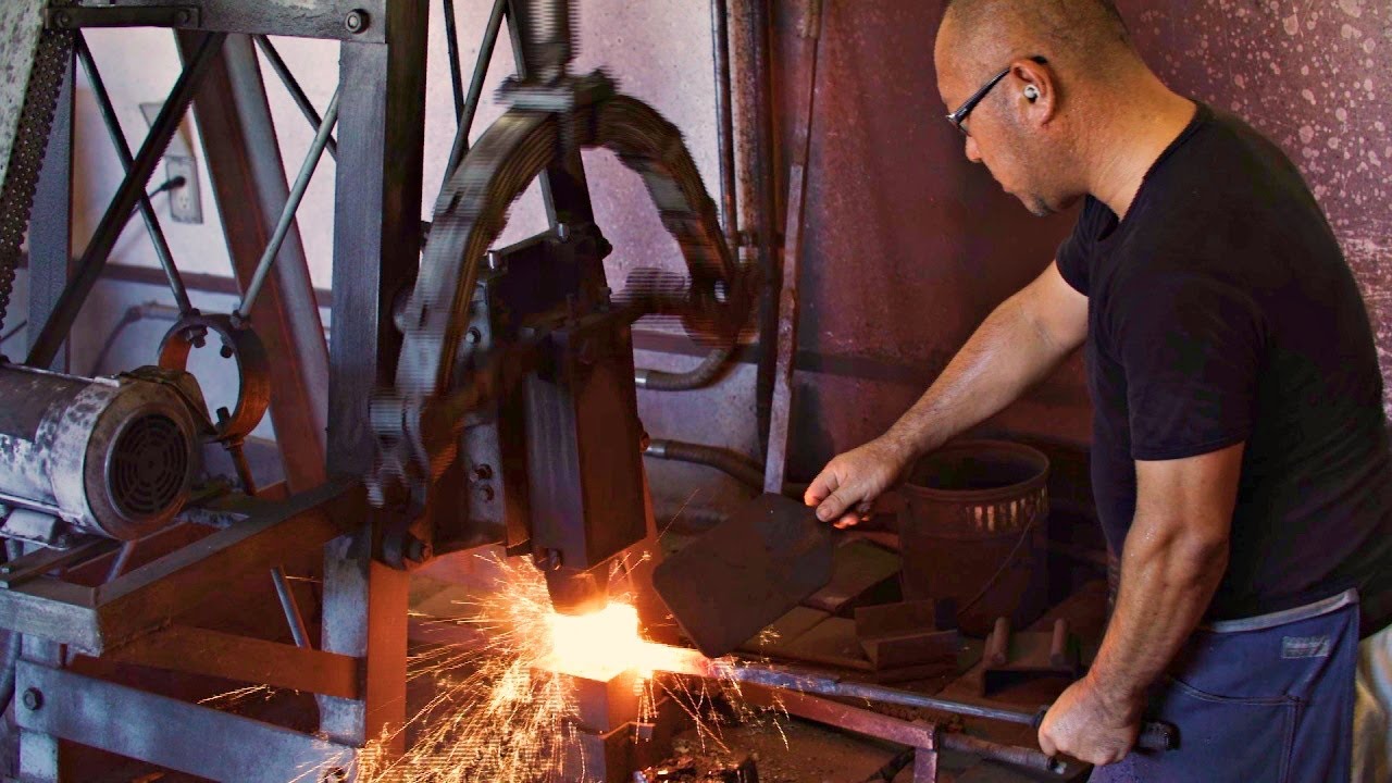 The Art of Japanese Sword ( KATANA ) Making: Master Hiro Yasu Ando's ...