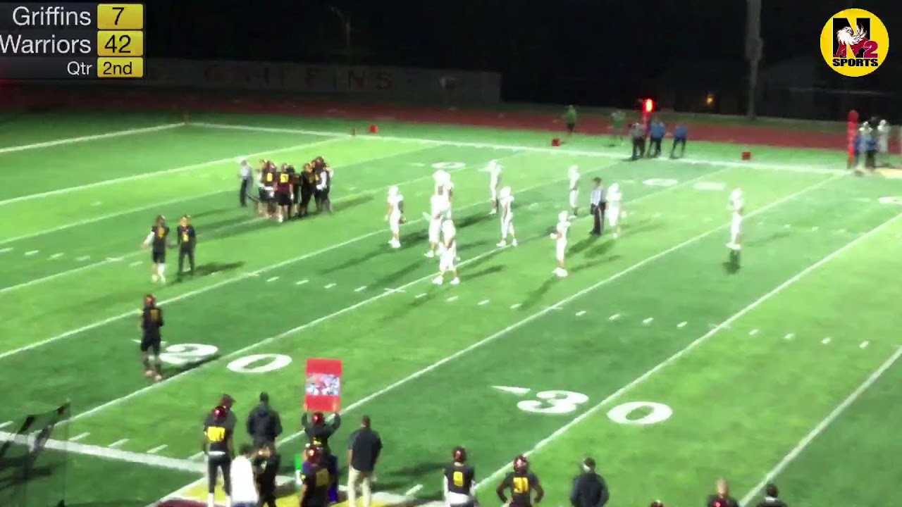 Winnetonka Football Griffins vs Smithville Warriors - YouTube