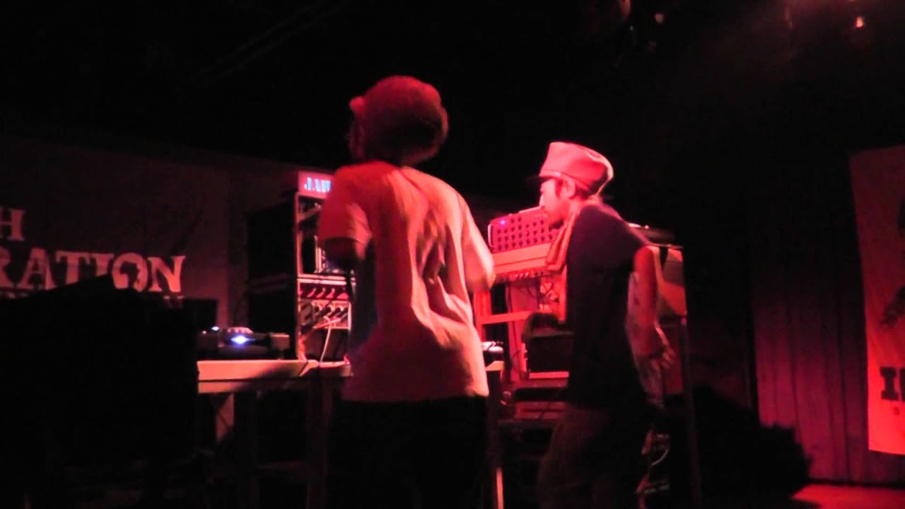 2014.03.28 【JAH IRATION SOUND SYSTEM】Mighty-I & Seiji Downbeat - YouTube