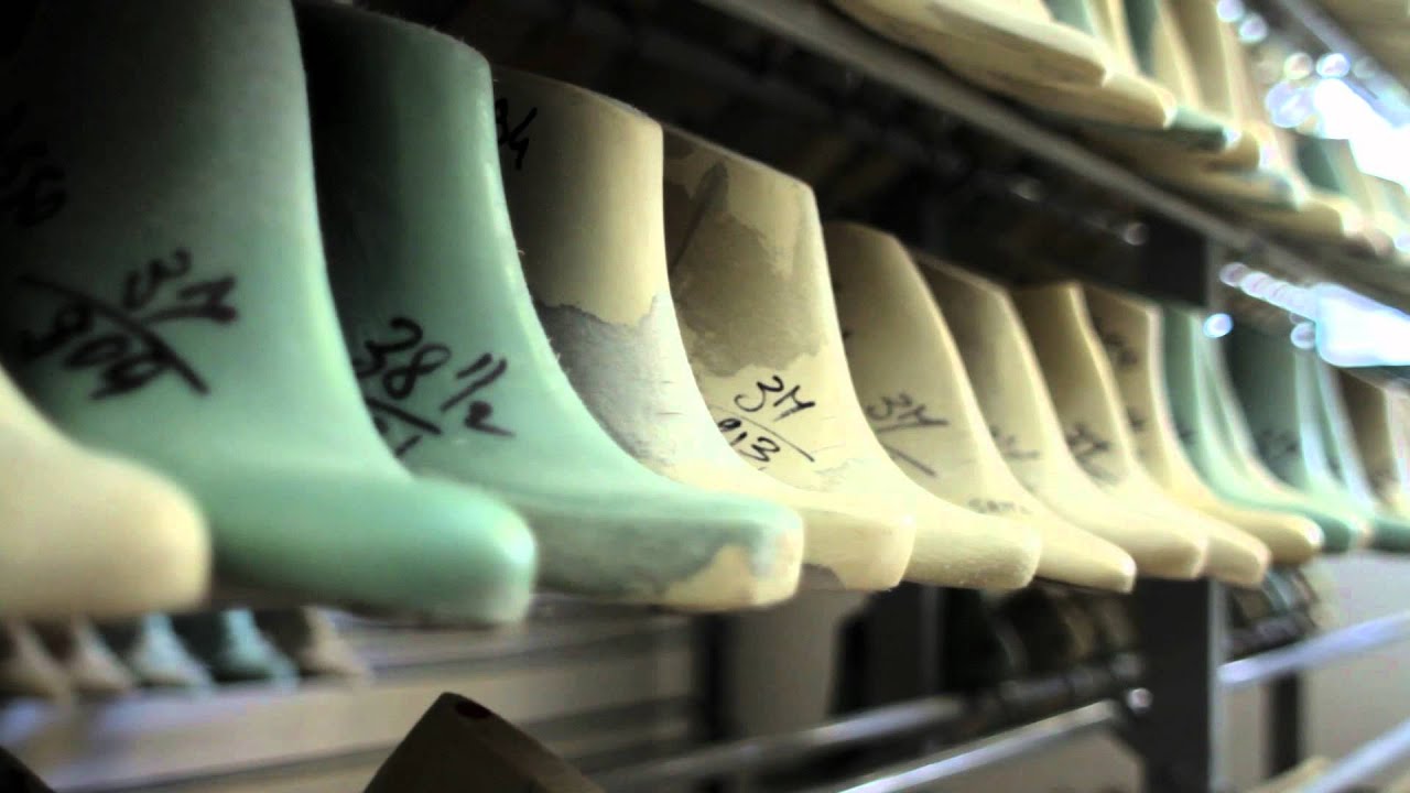 Производство CROCS - YouTube