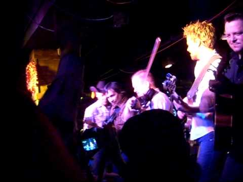 Neal McCoy - Wink (LIVE) - YouTube