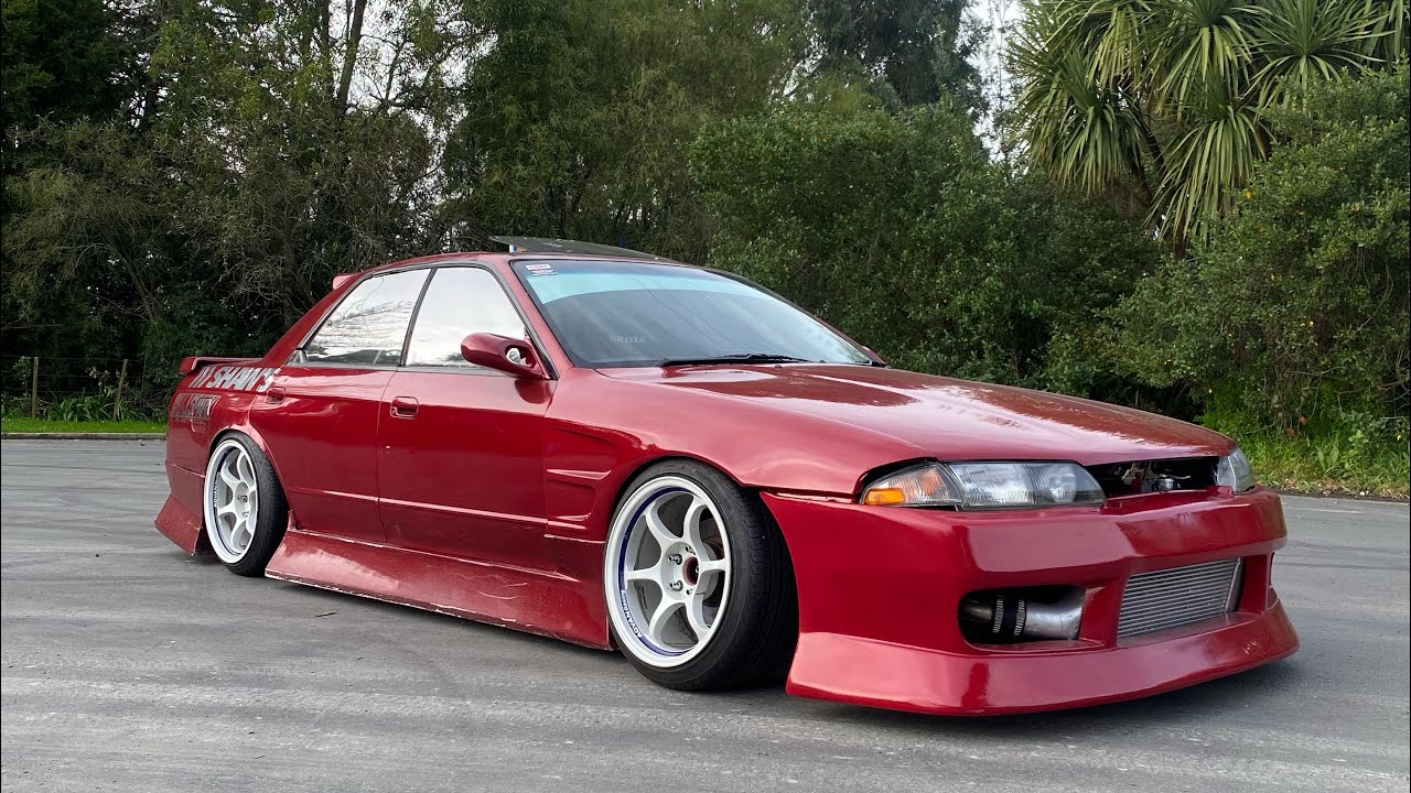 CUTTING A SUNROOF INTO MY R32 SEDAN + ADVAN RG TEST - YouTube