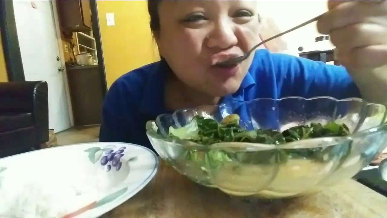 This is how I eat my green.Come on eat your greens People - YouTube