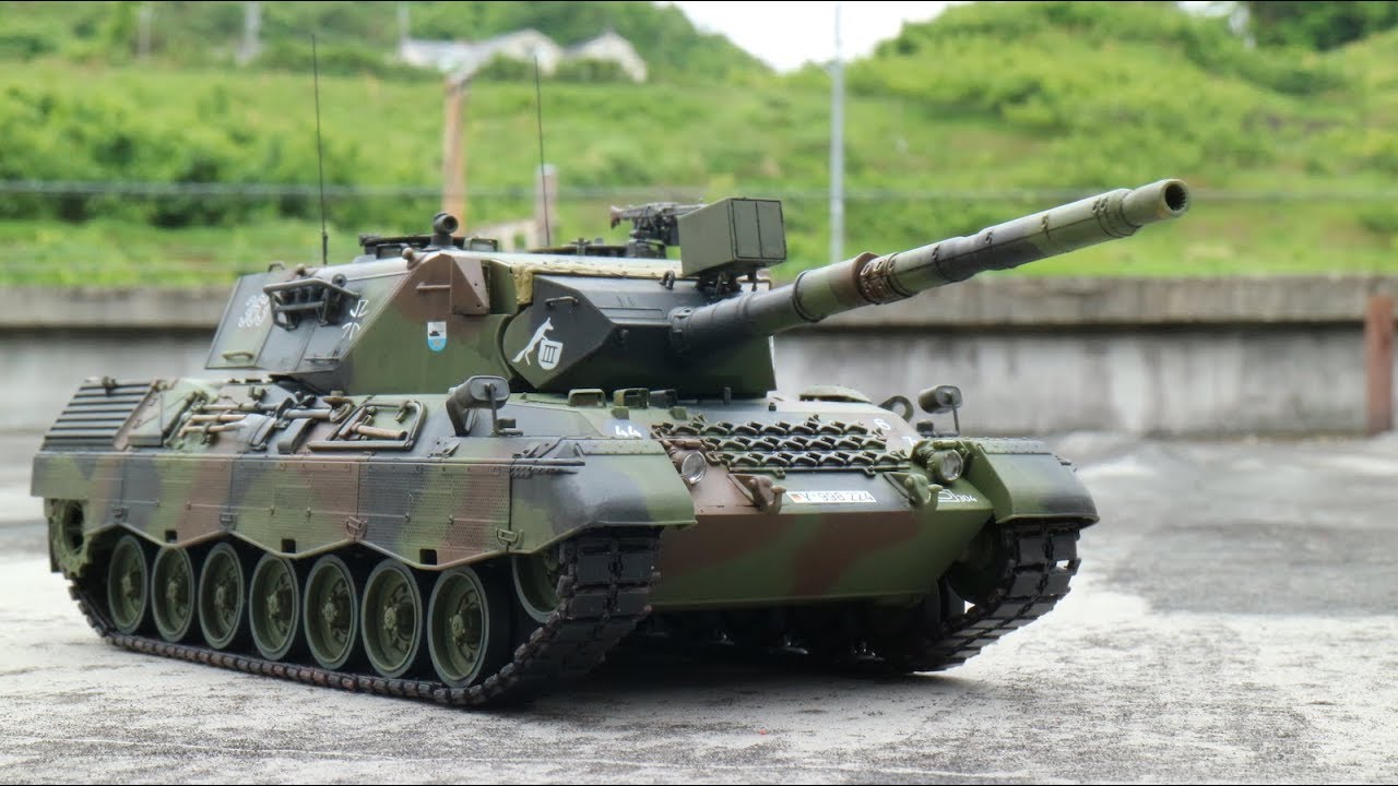 Leopard A3 (MENG-MODEL 1:35) - YouTube