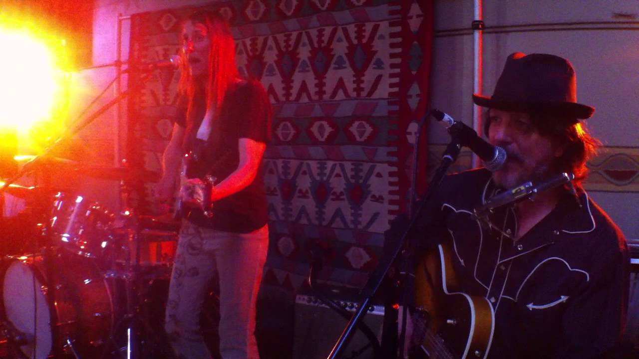 "Come on Baby Let's Go Downtown" live by Gravel with Lynn Conover - YouTube