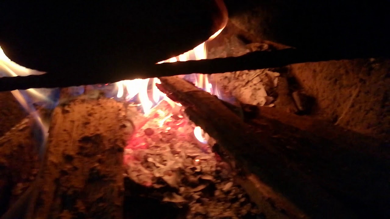 Bep lua hong am ap. - YouTube