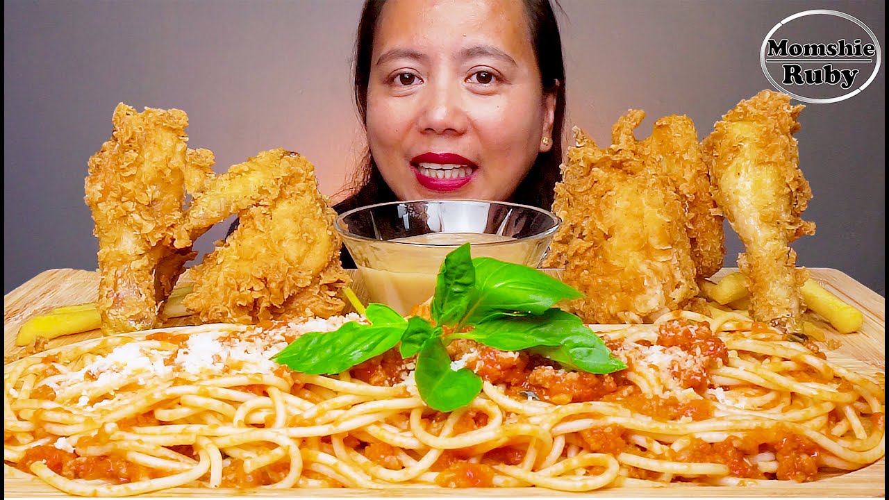 SPAGHETTI BOLOGNESE AND FRIED CHICKEN | JOLLIBEE STYLE | MUKBANG ASMR | MOMSHIE RUBY | ALFIE ...