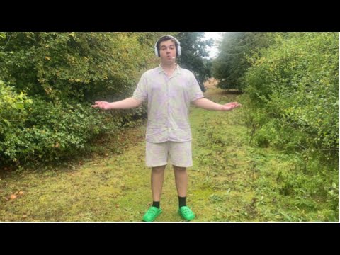 Charlie the commentator - Commentator - Official music video - YouTube